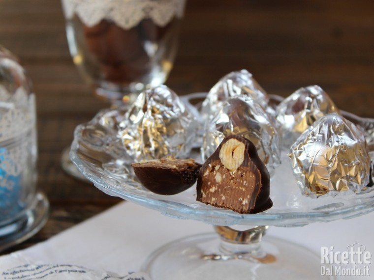 Baci Perugina fatti in casa - Ricetta | RicetteDalMondo