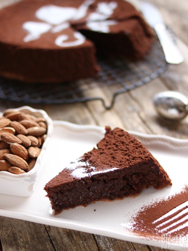Torta caprese, la ricetta originale spiegata passo passo